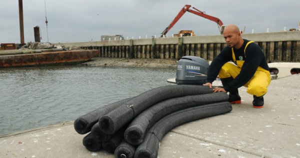 Ultratech Oil Filter Boom